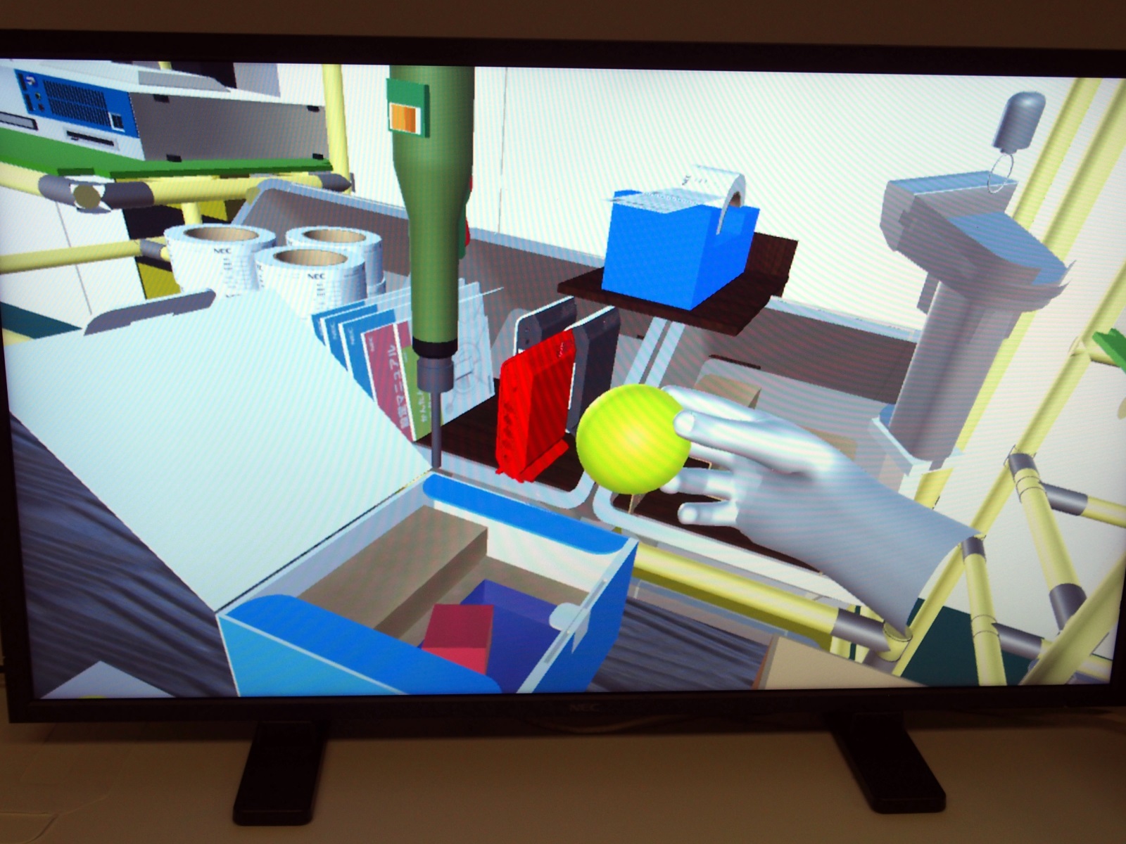 NEC、VRに視線追跡・触覚フィードバック技術を組み合わせた新たな法人向けVRソリューションを発表 - クラウド Watch