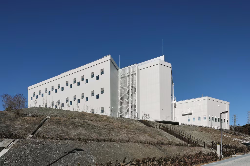 MCDRのKIX13データセンター、「NVIDIA DGX H100」対応のデータセンターに認定 - クラウド Watch