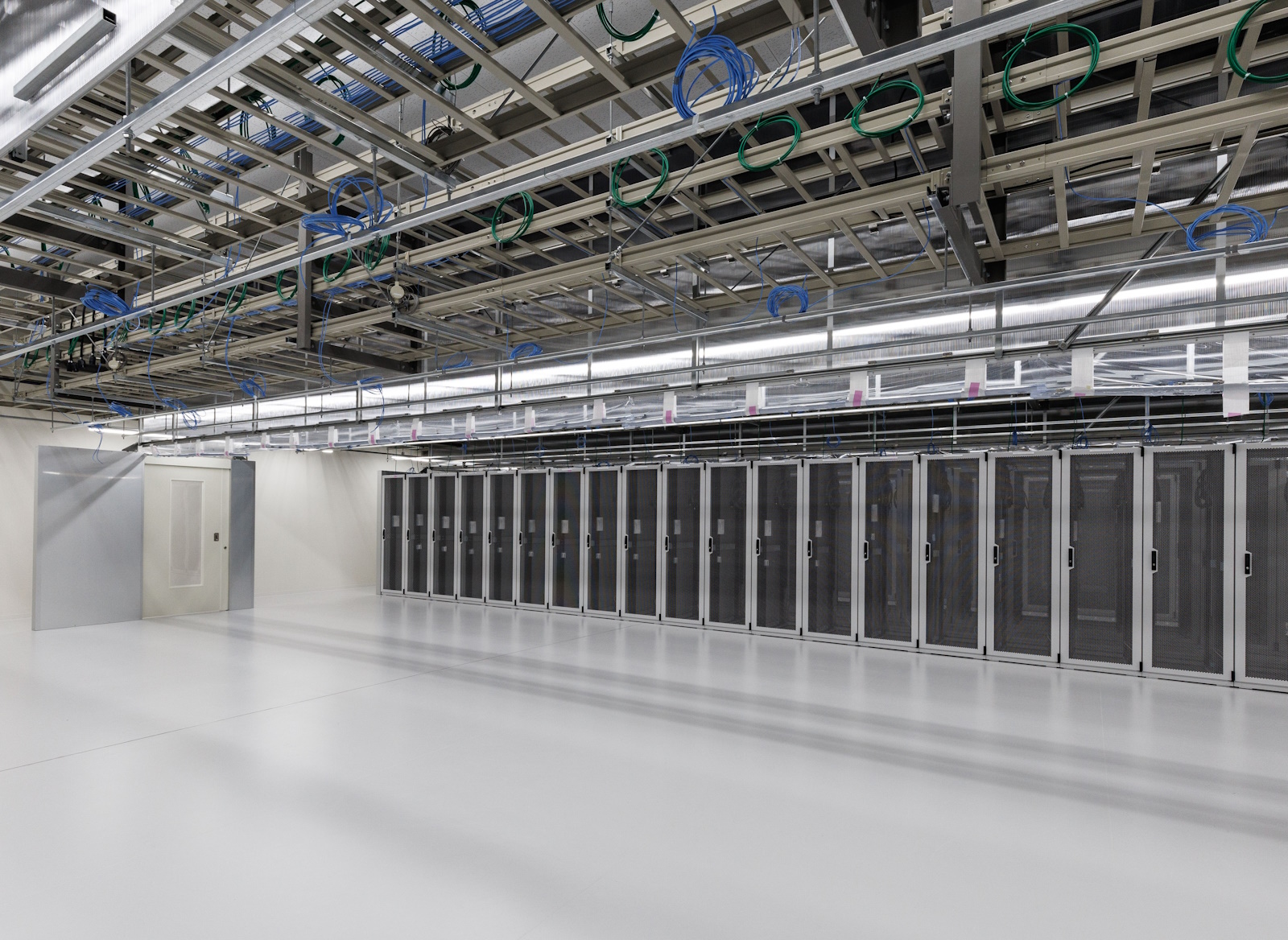 IIJ、白井データセンターキャンパス2期棟の運用を7月から開始 - クラウド Watch