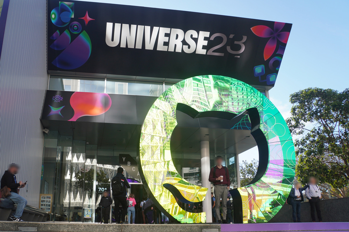 米GitHubの年次イベント「GitHub Universe 2023」開幕、GitHub Copilot Chatの一般提供などを発表 ...